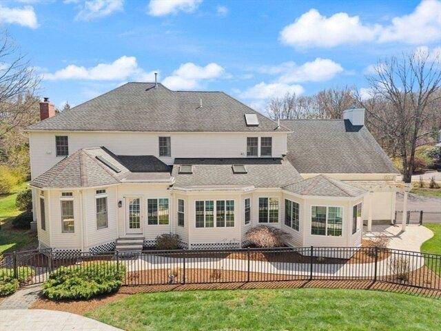 house with 5 bedroom, Sharon MA DLS102861015