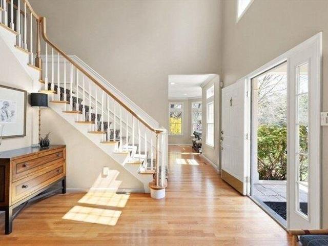 house with 5 bedroom, Sharon MA ES103664038