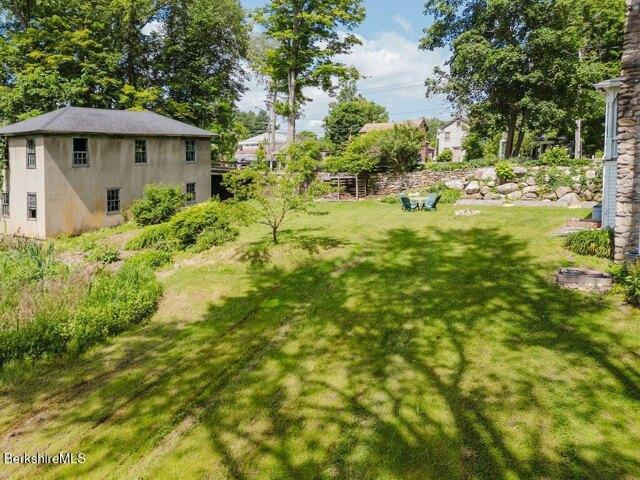 house with 5 bedroom, Sheffield MA ES104810077