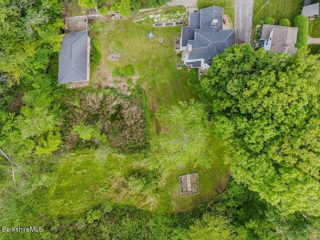 house with 5 bedroom, Sheffield MA ES105173332