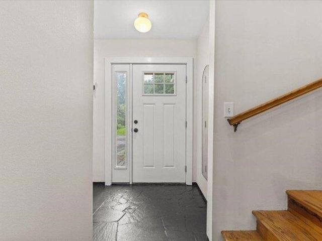 house with 5 bedroom, Shelburne VT ES104921531