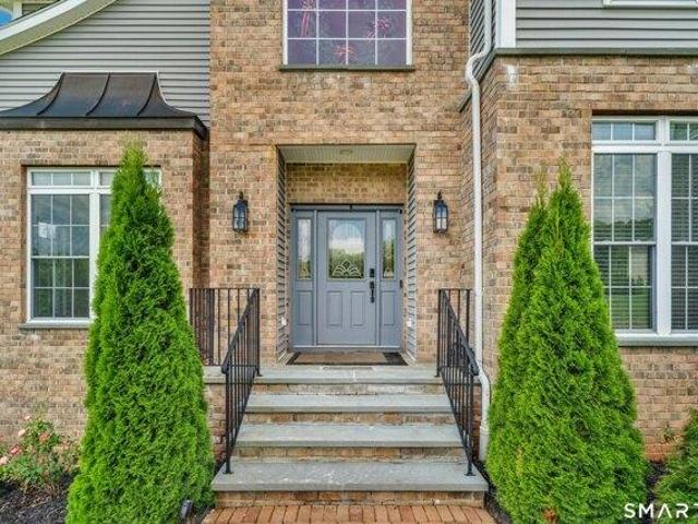 house with 5 bedroom, Shelton CT ES105171985