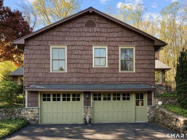 house with 5 bedroom, Shelton CT ES103433494