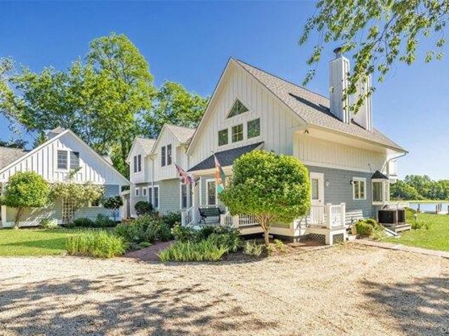 house with 5 bedroom, Shelter Island NY DS103602332