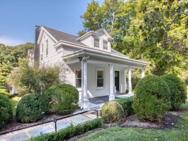 house with 5 bedroom, Shelter Island NY ES102715648