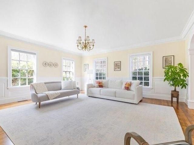 house with 5 bedroom, Sherborn MA ES103102236