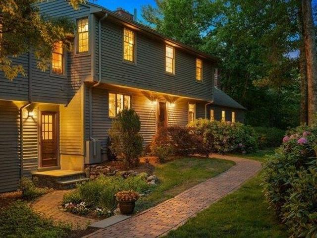 house with 5 bedroom, Sherborn MA ES103809481