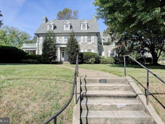 house with 5 bedroom, Shippensburg PA ES104906742
