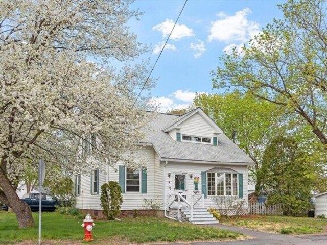 house with 5 bedroom, Shirley MA ES102962081
