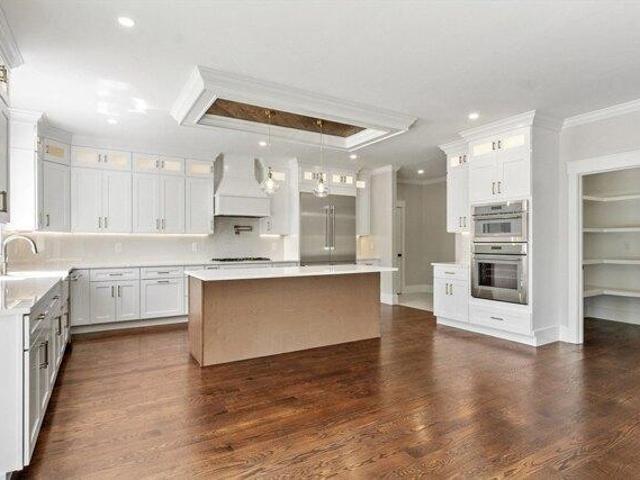 house with 5 bedroom, Shrewsbury MA DS103928423