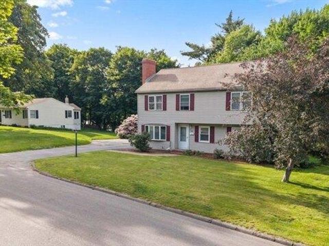 house with 5 bedroom, Shrewsbury MA ES103124704