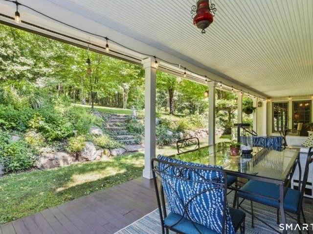 house with 5 bedroom, Simsbury CT ES105173154