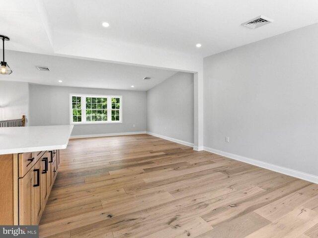 house with 5 bedroom, Sicklerville NJ ES105278755