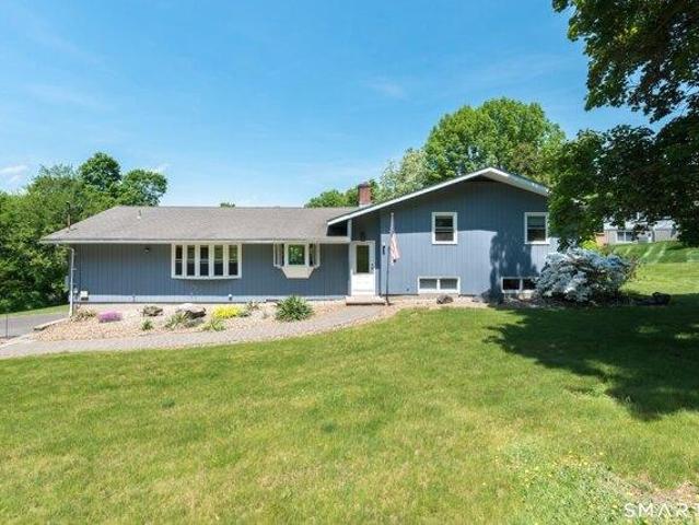 house with 5 bedroom, Somers CT DLS103069263