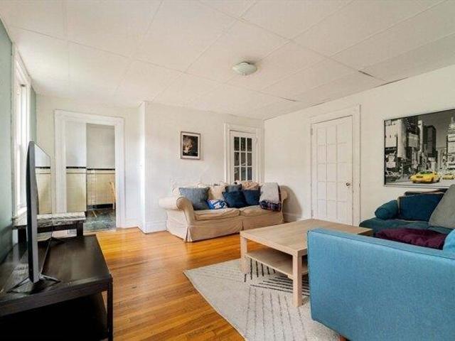 house with 5 bedroom, Somerville MA DLS102344772