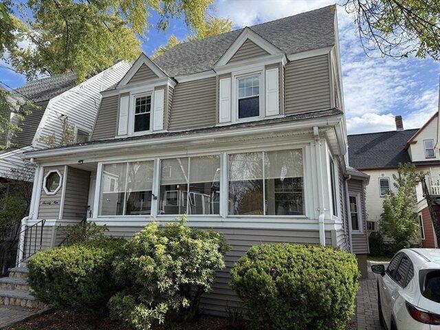 house with 5 bedroom, Somerville MA DLS102669217
