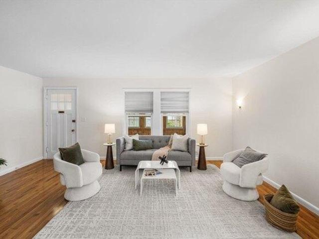 house with 5 bedroom, Somerville MA DLS103035963