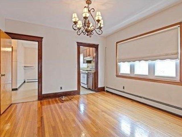 house with 5 bedroom, Somerville MA DLS103100861