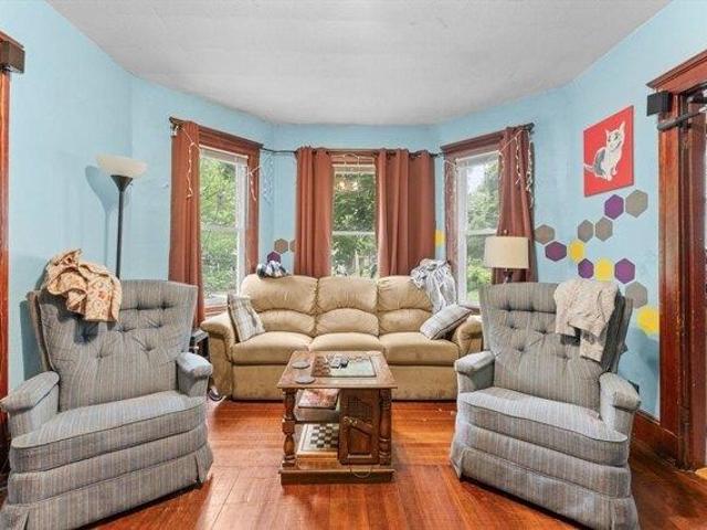 house with 5 bedroom, Somerville MA DS104076141