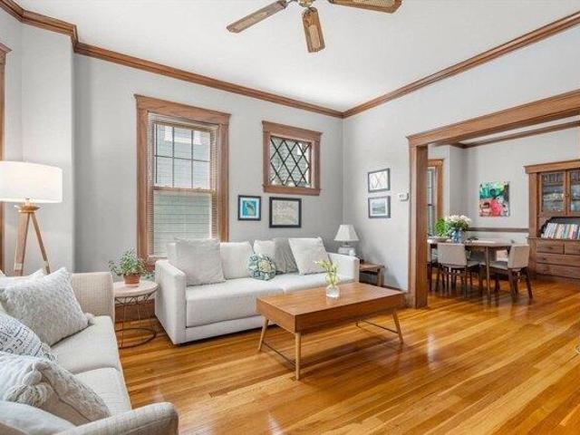 house with 5 bedroom, Somerville MA DS103851379