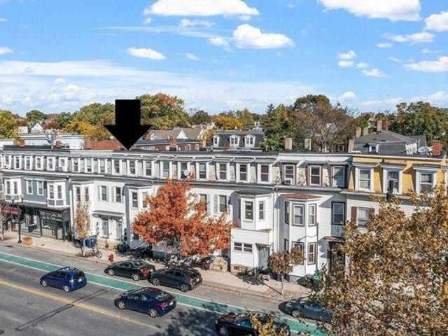 house with 5 bedroom, Somerville MA ES103927667