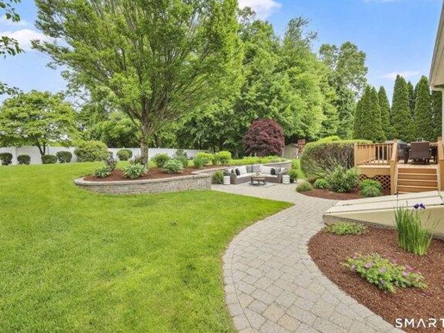 house with 5 bedroom, South Windsor CT DS103163457
