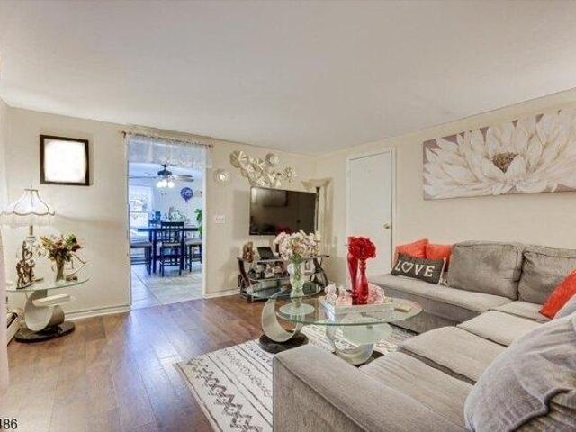 house with 5 bedroom, South Amboy NJ DLS102284286