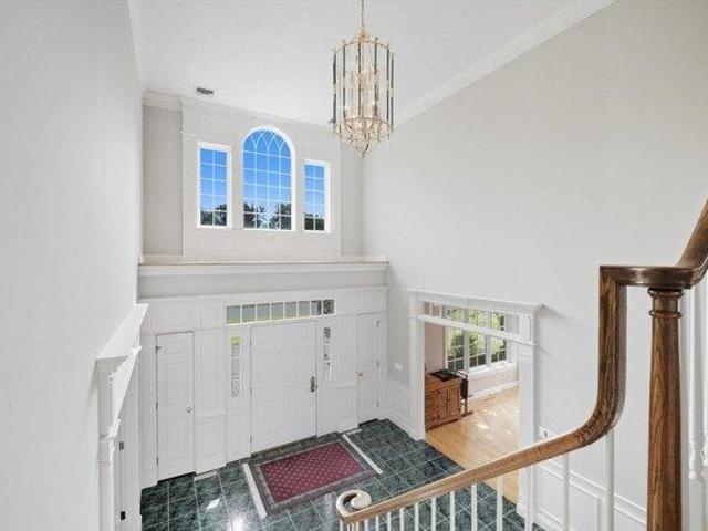 house with 5 bedroom, South Hadley MA ES105191386