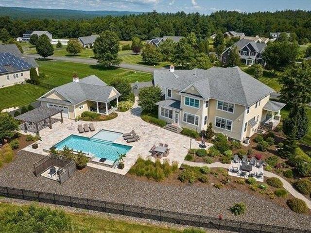 house with 5 bedroom, Southampton MA ES105126711