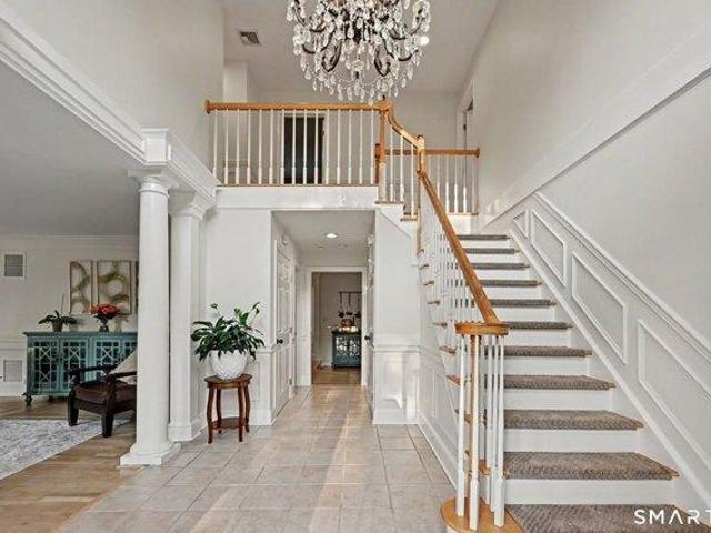 house with 5 bedroom, Southbury CT ES105158828