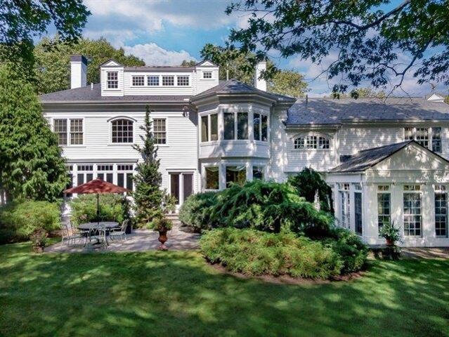 house with 5 bedroom, Southborough MA DS102412747