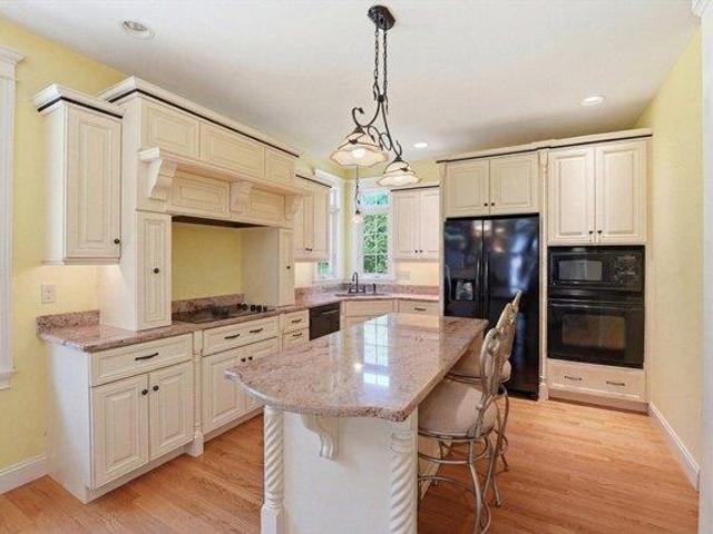 house with 5 bedroom, Southwick MA DS104114844