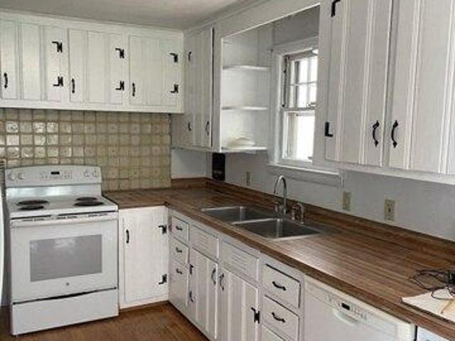 house with 5 bedroom, Southwick MA ES102859466