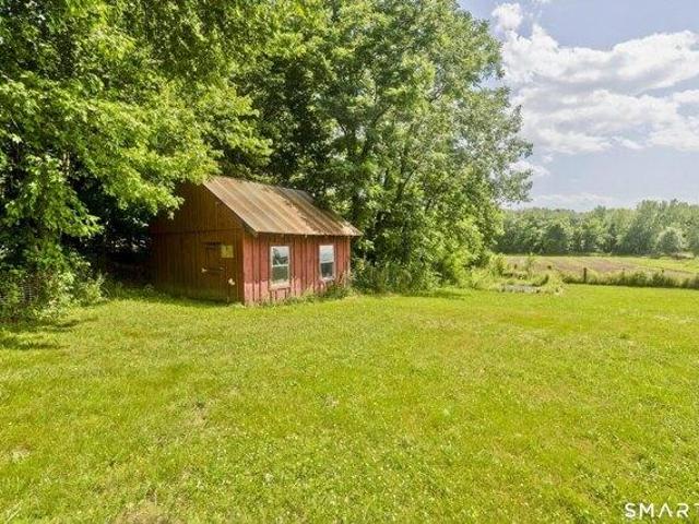 house with 5 bedroom, Southwick MA ES104075224
