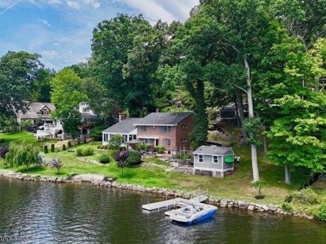 house with 5 bedroom, Sparta NJ DS104442069