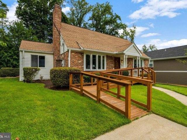 house with 5 bedroom, Springfield VA ES104901982