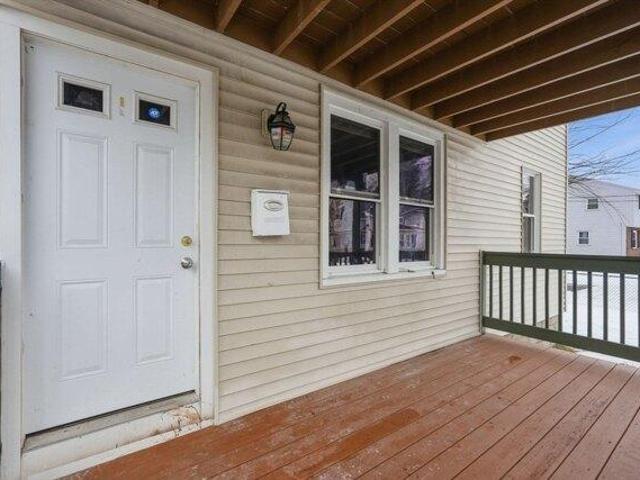 house with 5 bedroom, Springfield MA DLS101706508