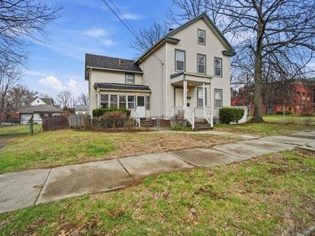 house with 5 bedroom, Springfield MA DS102478064