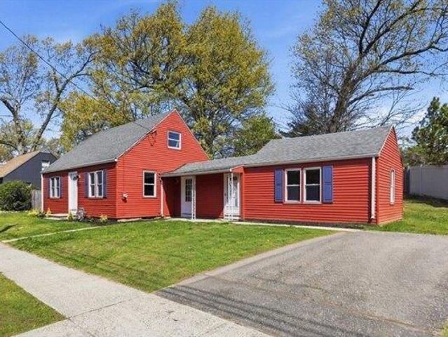 house with 5 bedroom, Springfield MA DS102586662