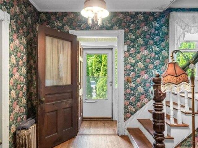house with 5 bedroom, Springfield MA DS104478890