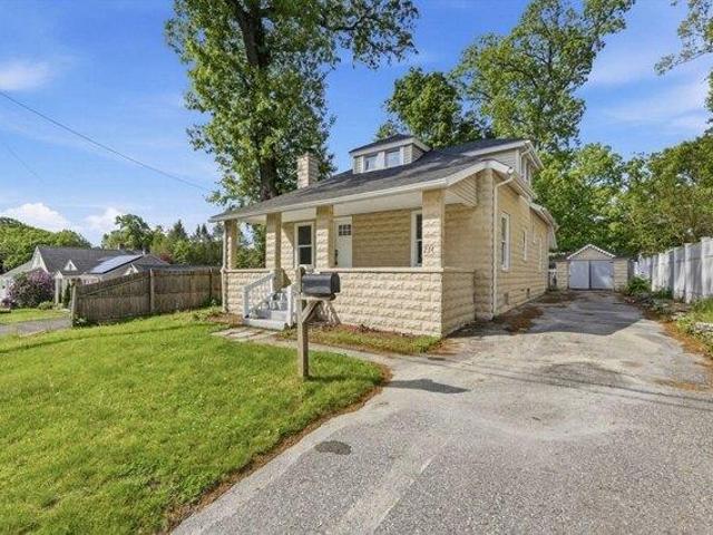 house with 5 bedroom, Springfield MA ES103159075