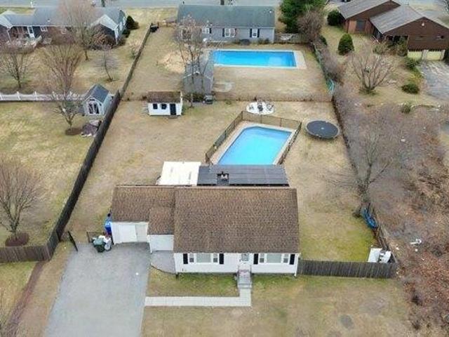 house with 5 bedroom, Springfield MA ES103159540
