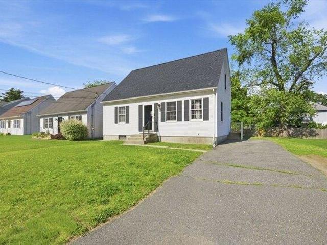 house with 5 bedroom, Springfield MA ES103809237