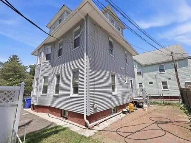 house with 5 bedroom, Springfield MA ES104114733