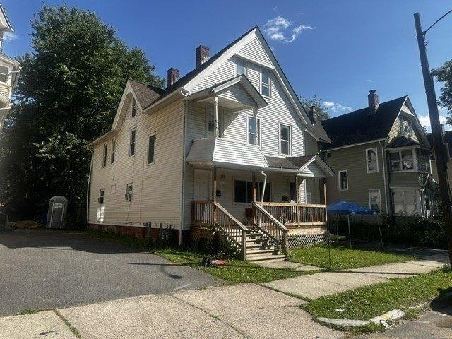 house with 5 bedroom, Springfield MA ES104788351
