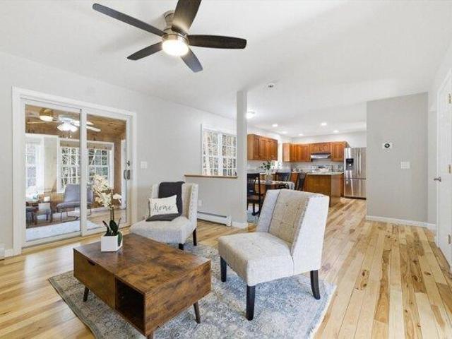 house with 5 bedroom, Swanzey NH DS103927933