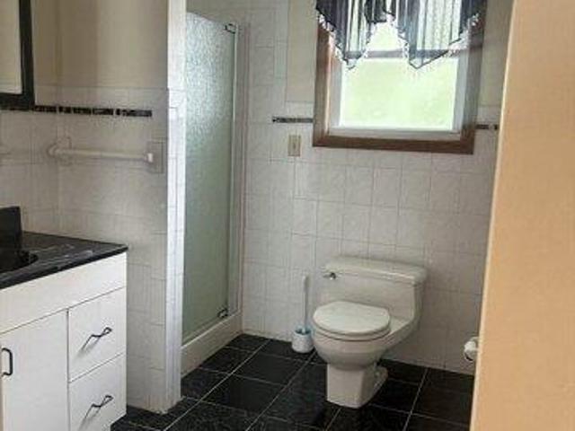 house with 5 bedroom, Stoughton MA ES103127636