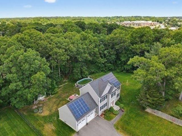 house with 5 bedroom, Stoughton MA ES104605550