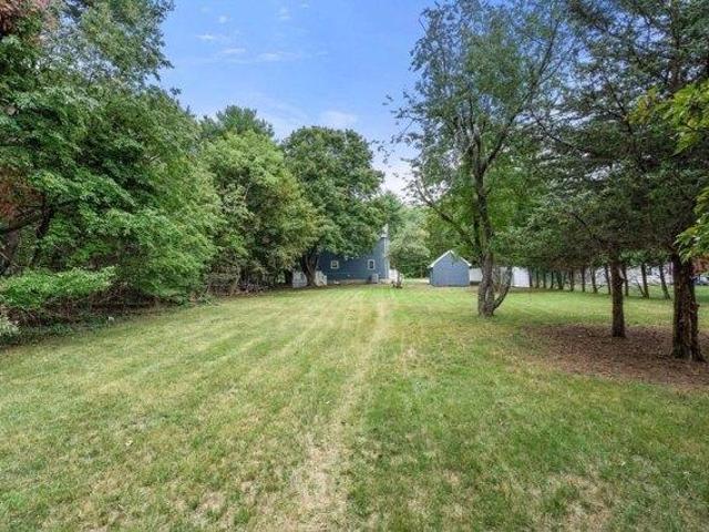 house with 5 bedroom, Stoughton MA ES105418143