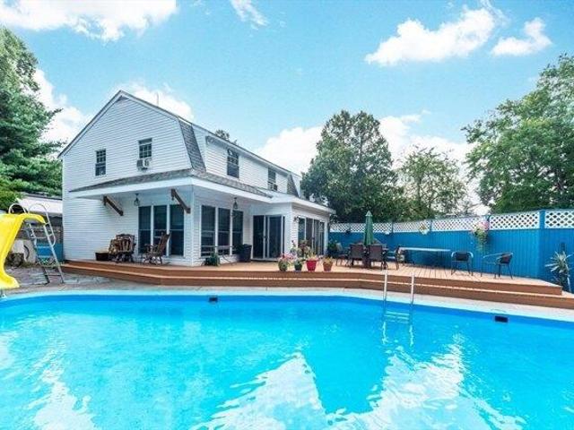 house with 5 bedroom, Stoughton MA ES105061129